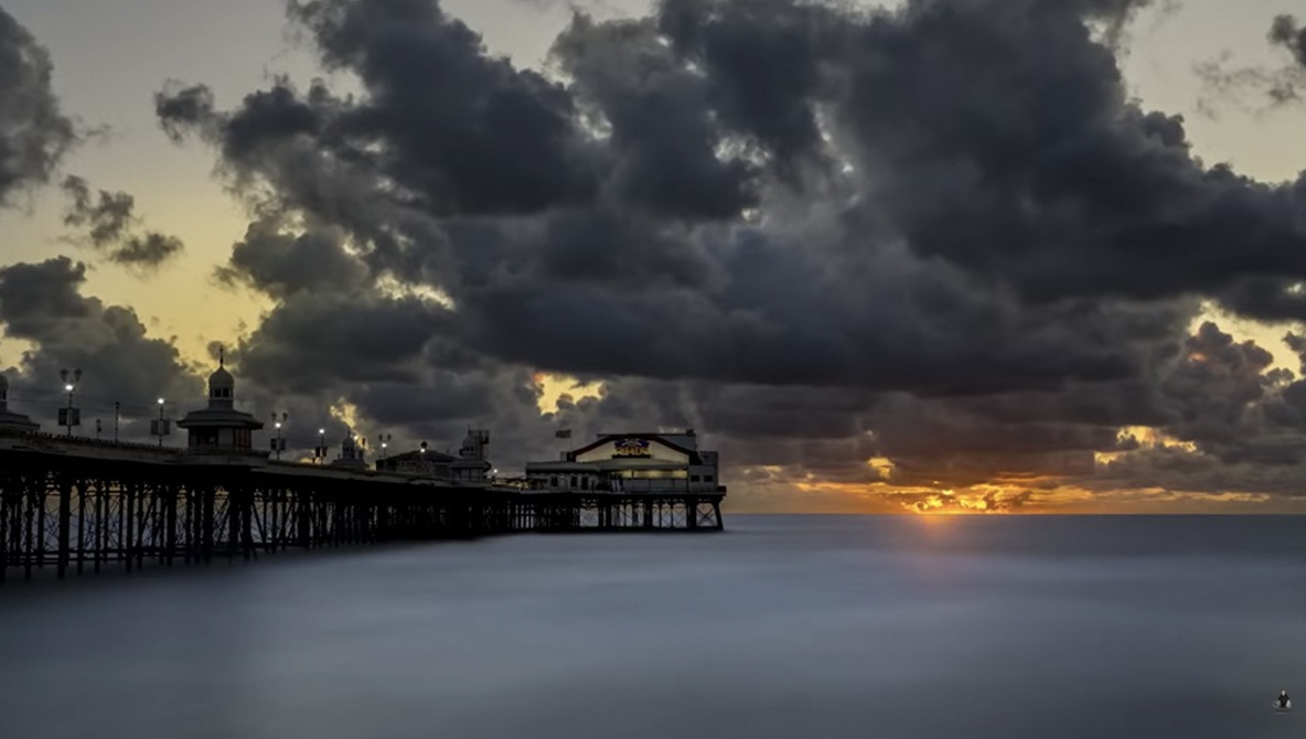 Combining Short and Long Exposure Photos for a Neat Effect Using ...