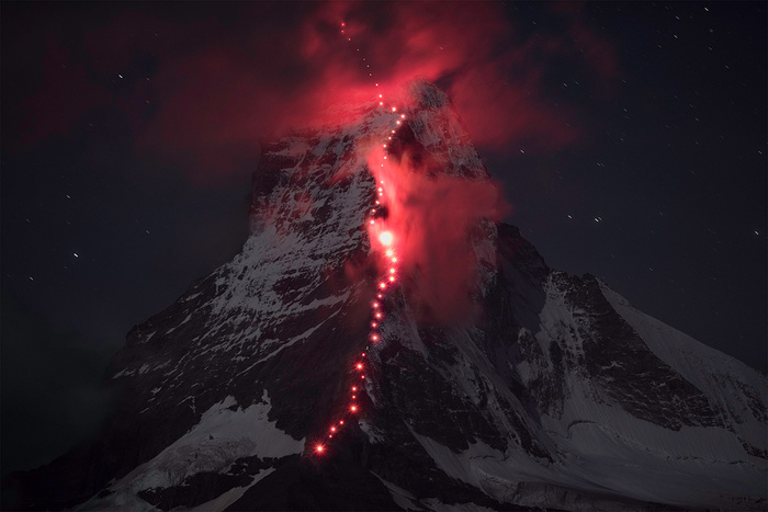 How A Photographer And Team Of Climbers Lit Up The Matterhorn Mountain ...