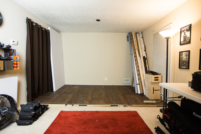 Transform Your Living Room Into A Practical Studio And Making It Work ...