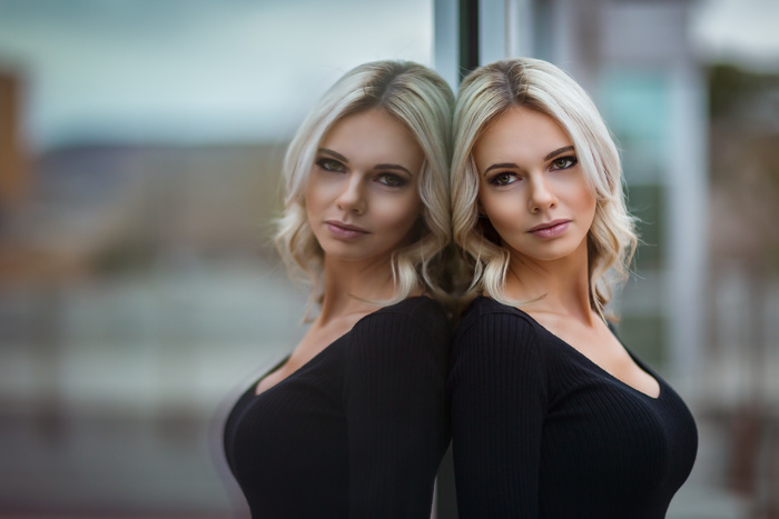 Split Perspectives: How to Create That Mirror Shot | Fstoppers