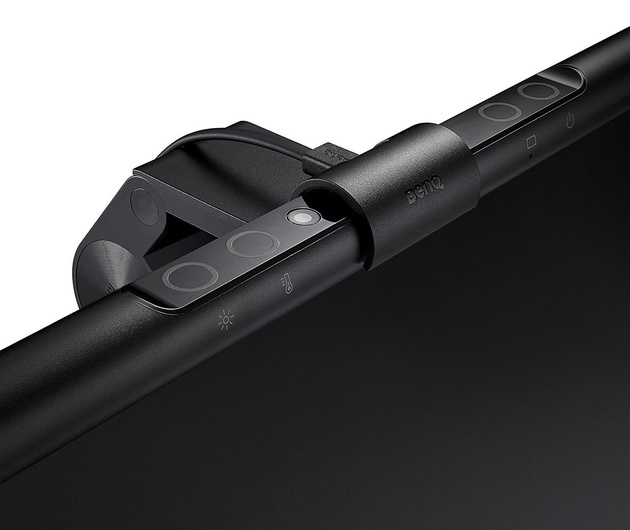 Fstoppers Reviews the BenQ ScreenBar e-Reading Lamp | Fstoppers
