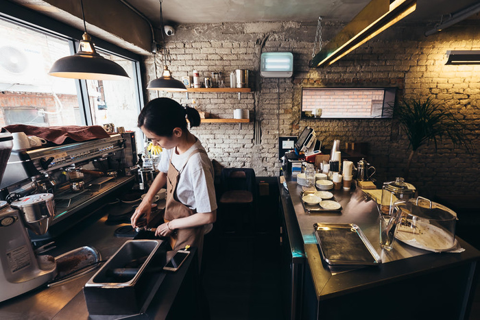 Choosing a Lens for Storytelling in Photography | Fstoppers