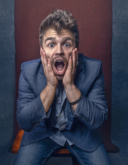 How I Shot These Fun and Dynamic Portraits of a Comedian | Fstoppers