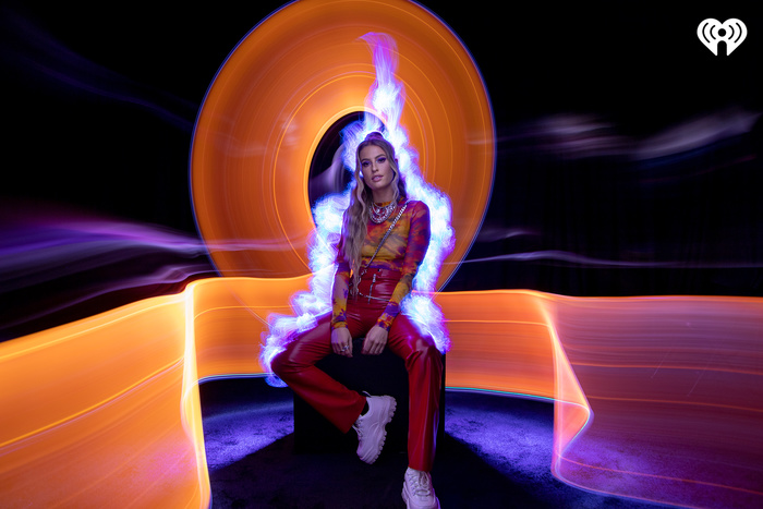 These Celebrity Light-Painting Portraits Were Photographed in a Single ...