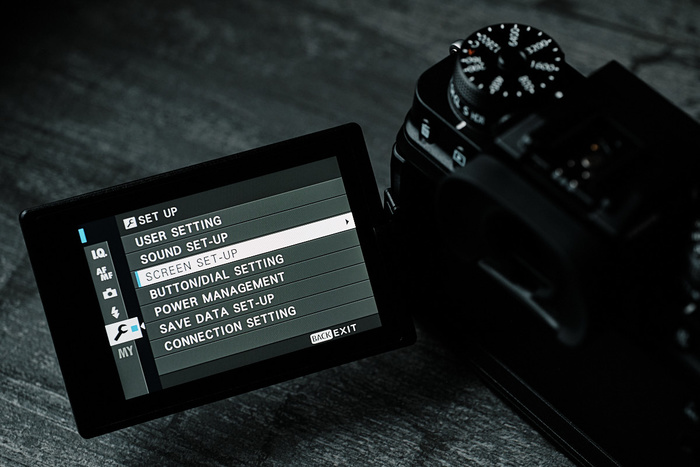 Fstoppers Reviews the Fujifilm X-T4: A Deviation | Fstoppers