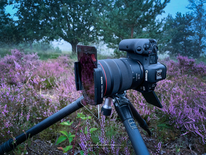 Fstoppers Reviews the Canon EOS R5 From a Photographer's Perspective ...