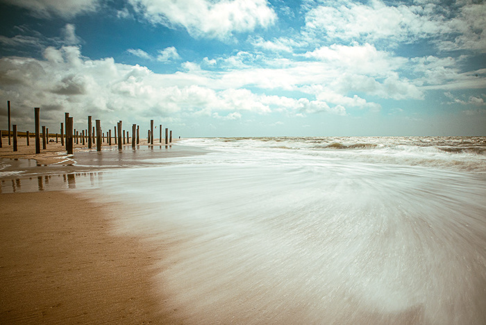 What’s the Right Shutter Speed for Photographing the Sea? | Fstoppers