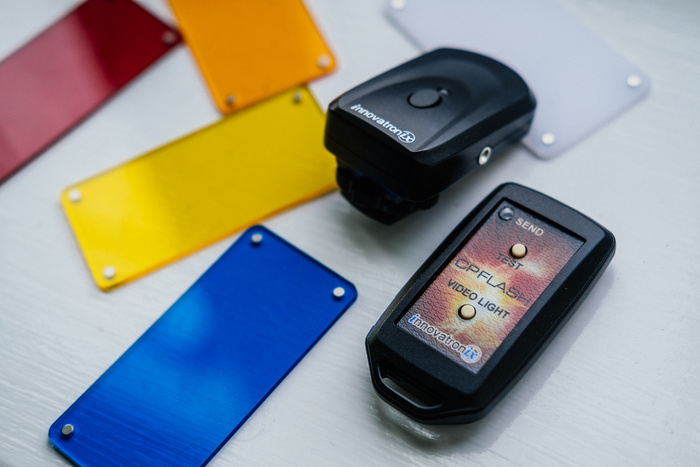 Reviewing CPFlash 550W, a Mobile Flash for Smartphones and Cameras ...