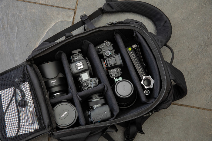Do You Place Your Camera in Your Backpack With or Without a Lens ...