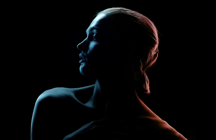 Create an Effective Rim Light With One Light | Fstoppers