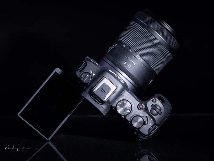 We Review the Canon EOS R8 Mirrorless Full Frame Camera | Fstoppers