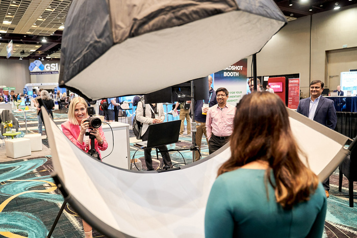 The Secrets to High-Quality and Efficient High-Volume Headshots | Fstoppers