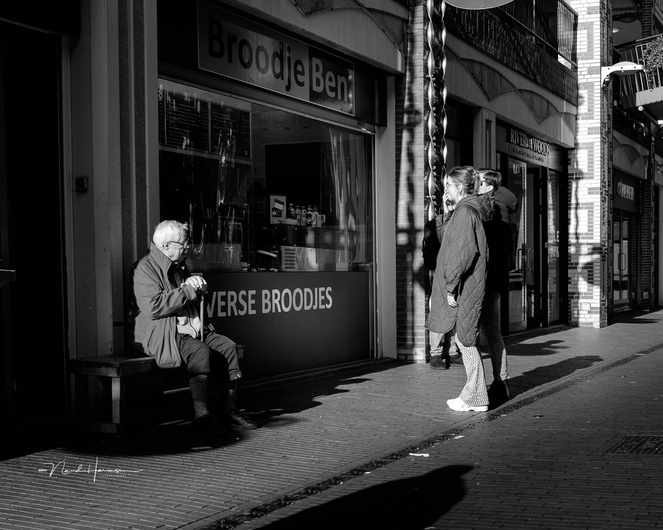 Stepping Into the World of Street Photography | Fstoppers