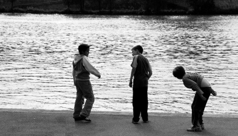 How Do We Give Back as Photographers? | Fstoppers