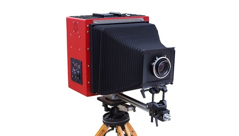 World's Fastest Camera Is Faster Than Light Itself | Fstoppers