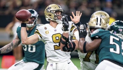 Shooting NFL Football With the Sony a7R IV | Fstoppers