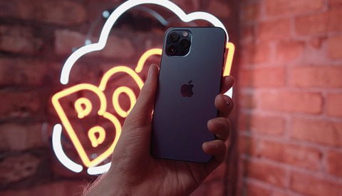 The World's First Wireless Flash Trigger for the iPhone Is Here | Fstoppers