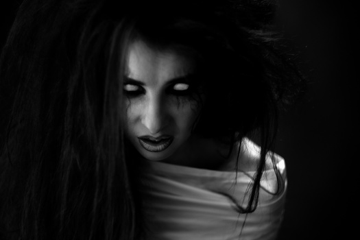 Reviving a Vintage Lens to Add a Haunting Feel to Your Halloween Photos ...