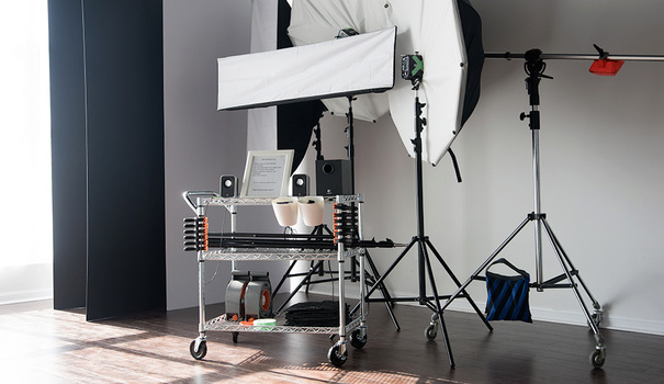 4 Reasons to Consider Using a Rental Photography Studio | Fstoppers