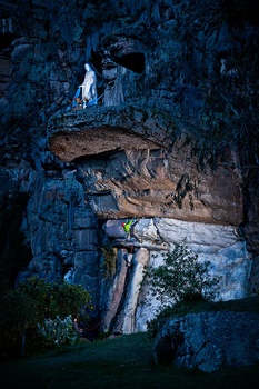 Fstoppers Interviews World Renowned Climbing Photographer Christopher ...