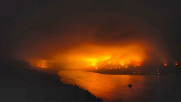 Photographers Around the World Are Devastated as Majestic Columbia ...