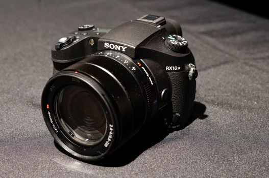 Sony Announces the RX10 IV, a 24-600mm f/2.4-4 Fixed Lens Camera for ...