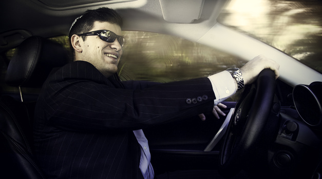 How to Rock Your First In-Person Sales Portrait Session | Fstoppers