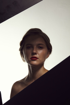 How I Shot These Photos With the Profoto Magnum Reflector | Fstoppers