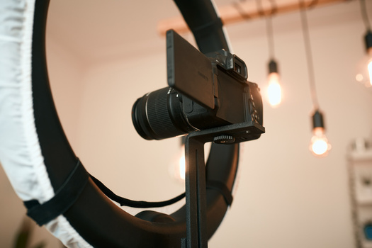 Fstoppers Reviews the Angler Circo LED Ring Light | Fstoppers