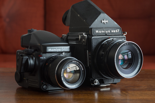Five Times Bigger Than Full Frame at a Fraction of the Cost: The Mamiya ...