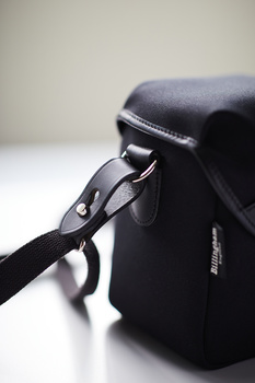 We Review the Billingham 72: A Perfect Match for Your Everyday Carry ...