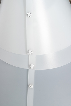 We Review the V-Flat Karl Taylor Light Cone | Fstoppers