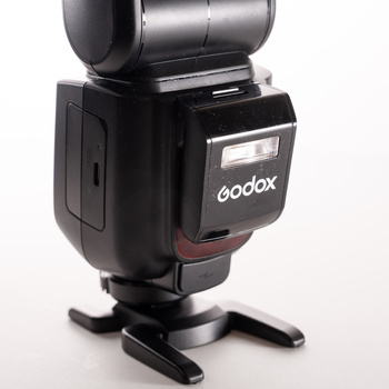 The Godox V1Pro Review: The Best On-Camera Flash Finally Gets Updates ...