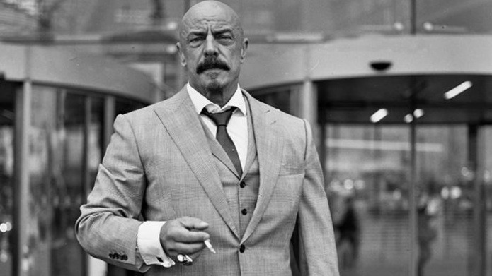 A DSLR Shooter’s Guide to Medium Format Film | Fstoppers