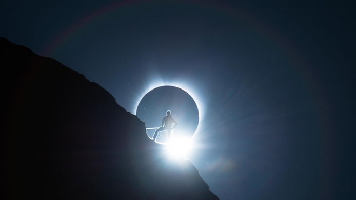 Top 10 Solar Eclipse Photos Found Around the Web | Fstoppers