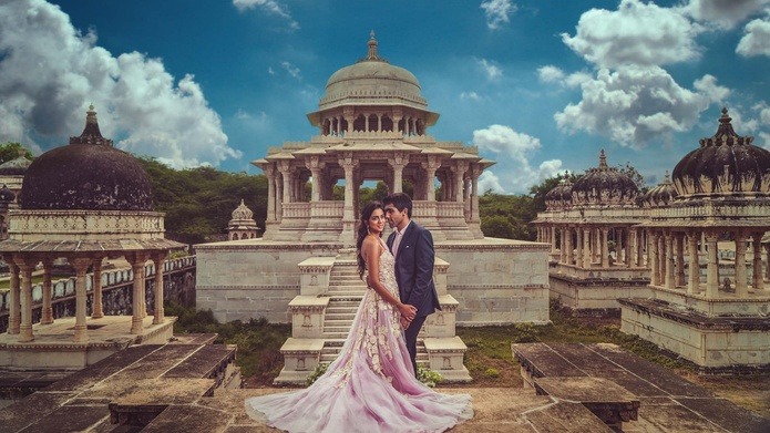 Handy Tips for Outdoor Couple Photography | Fstoppers