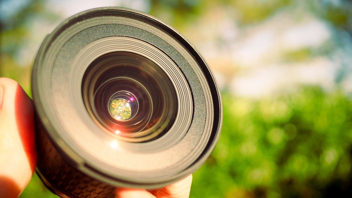 Checking Used Camera Lenses in Three Steps | Fstoppers