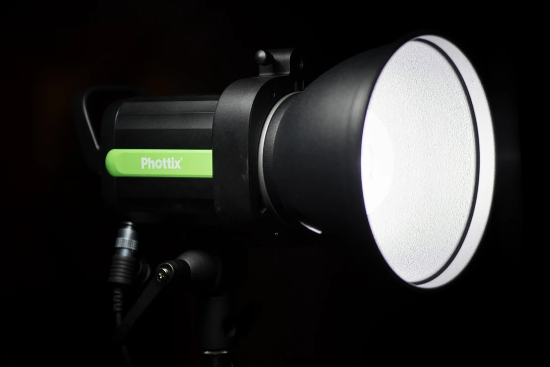 Fstoppers Reviews the Phottix Indra500 TTL | Fstoppers