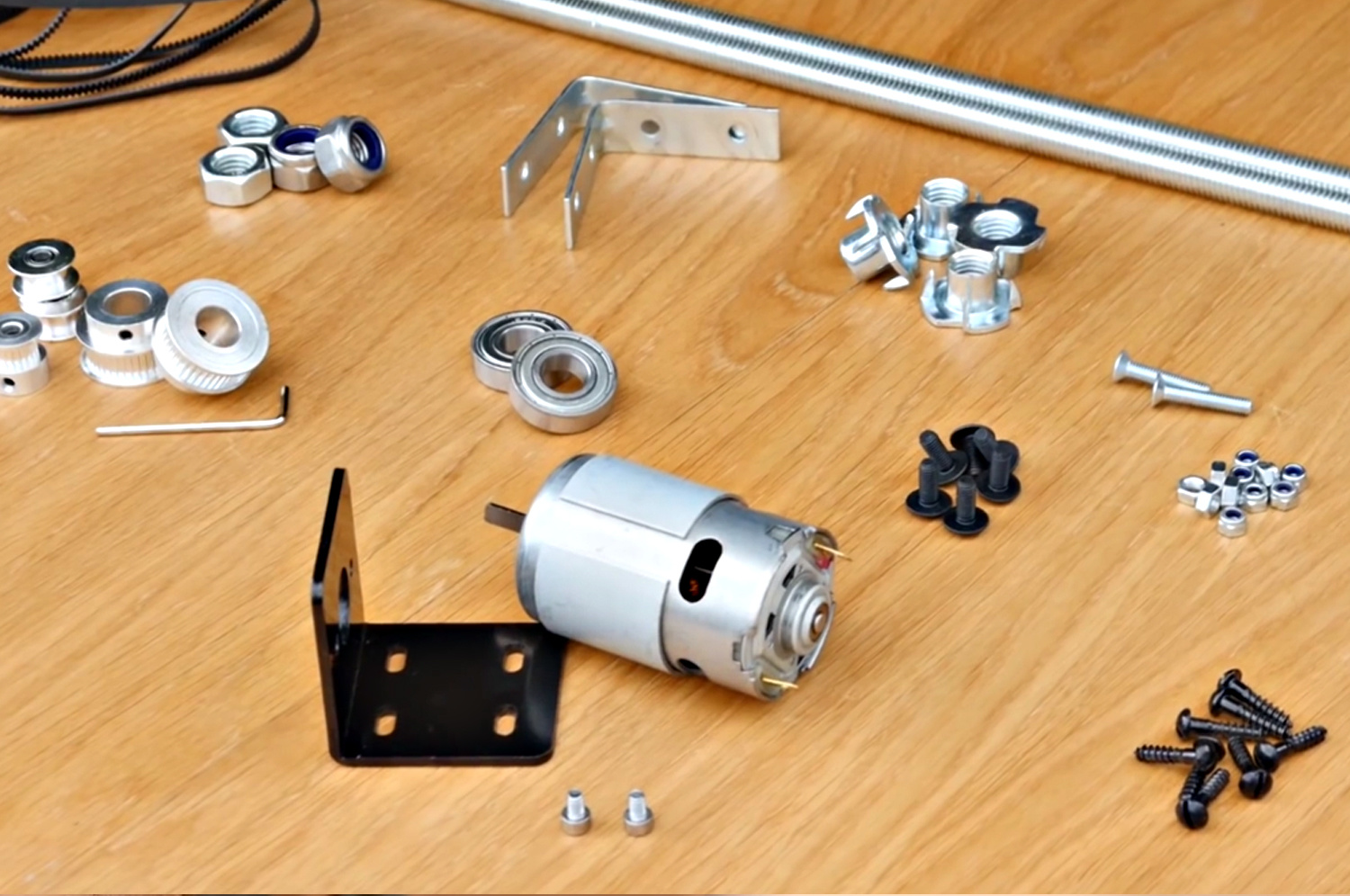 DIY: Build an Affordable Motorized Monitor Lift for Your Desk | Fstoppers