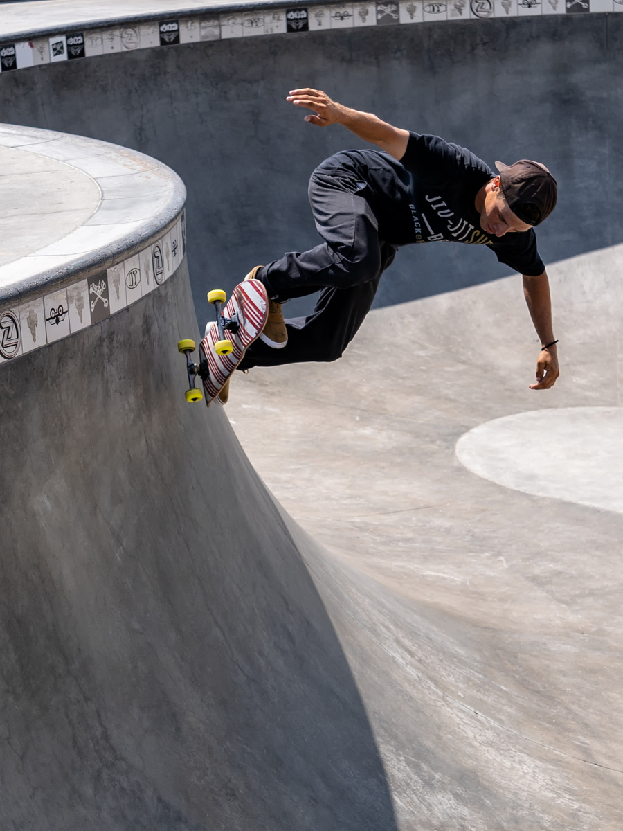 Flying by Emre Baser | Fstoppers